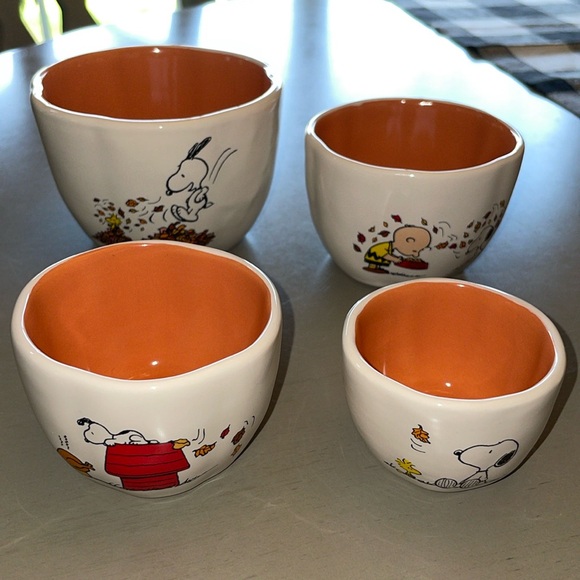 Rae Dunn | Kitchen | Rae Dunn Peanuts Fall Measuring Cups | Poshmark